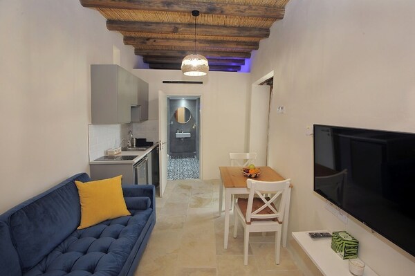 Traditional Luxury Suite - Cyprus