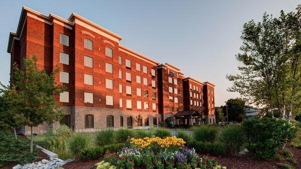 Pool. Gym. Close To Convention Center. - Wilmington, NC