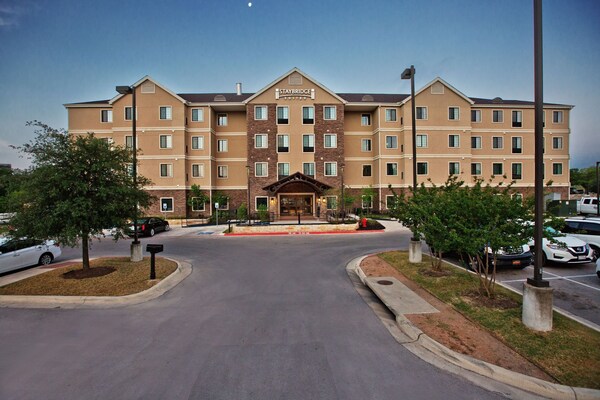 Studio Close To Downtown Austin - Austin, TX