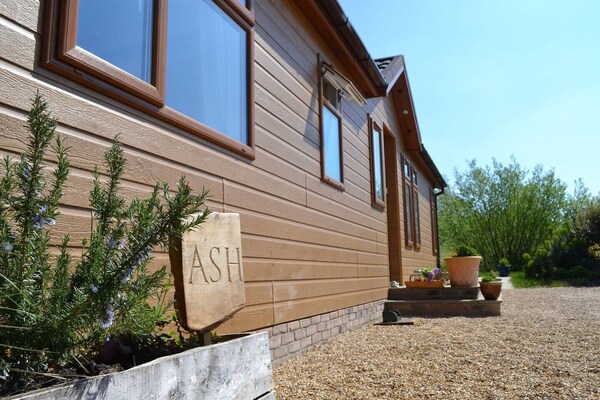 Ash Lodge At Welhams Meadow - Essex