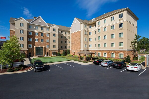 King Suite Near Bush Field Airport | Free Daily Breakfast - Augusta, GA