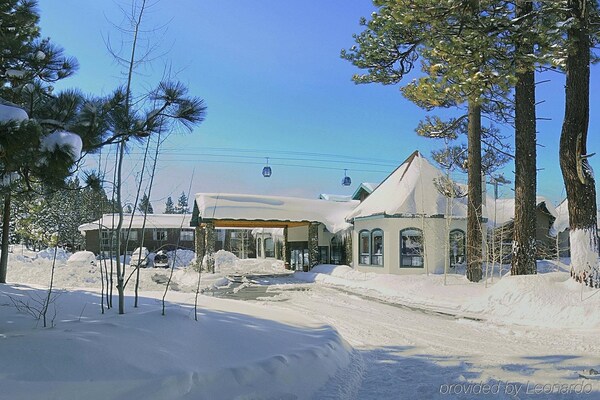 Rustic Mountain Condo | Near Ski Lifts - Zephyr Cove, NV