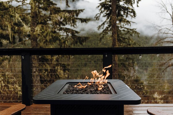 Tranquility View - Off Grid Scandinavian Luxury - Cyclone Lake, WA