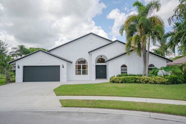Azure House - Royal Palm Beach, FL