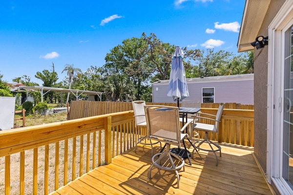 Cozy Coastal Retreat By Venice Beach! - ベニス・ビーチ, FL