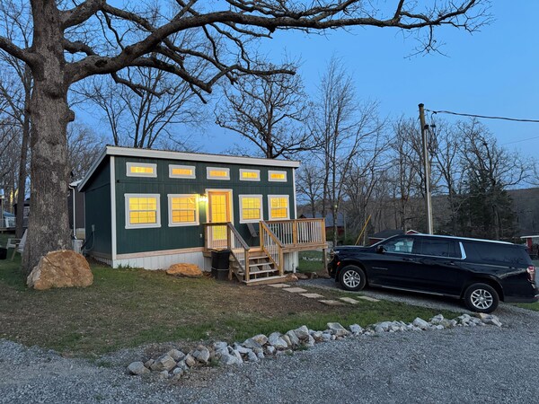 Justice- Book 1, 2 Or 3 Cabins. Pet Friendly For A Fee. Lake View - Marion, IL