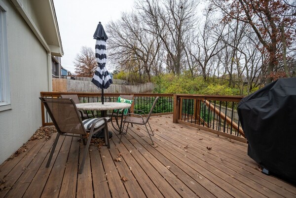 The Uptown Oasis. Kansas Comfort. - トピーカ, KS