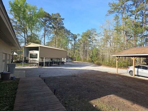 Cozy Waterfront Travel Trailer 1 Bedroom And Ac, Wifi In Charming Oriental - North Carolina