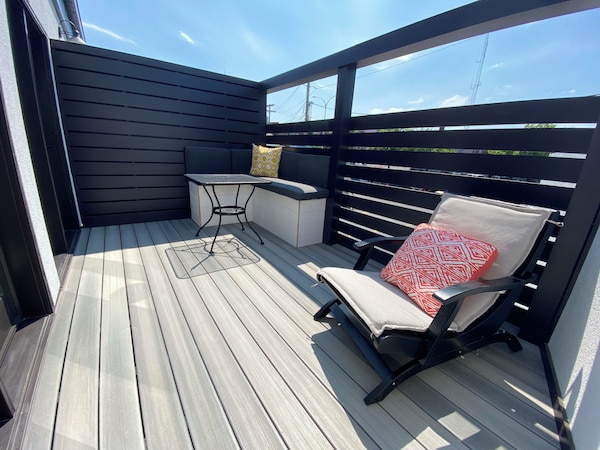 2 Bedroom, 2 Bath, City View Flatt - Short Walk To Many Local Restaurants, Pubs, & Seneca Lake - Geneva, NY