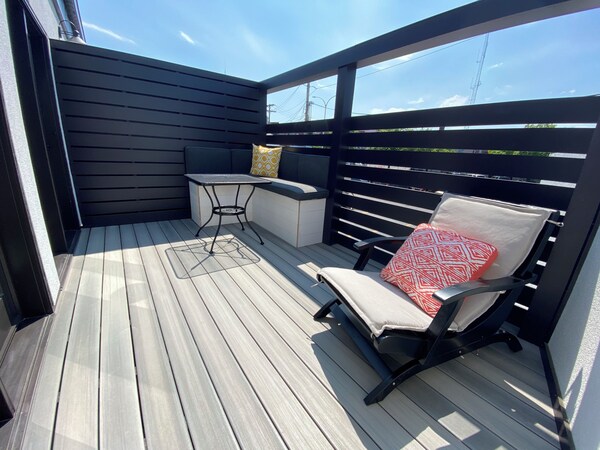 1 Bedroom, 1 Bath, City View Flatt - Short Walk To Many Local Restaurants, Pubs, & Seneca Lake - Geneva, NY