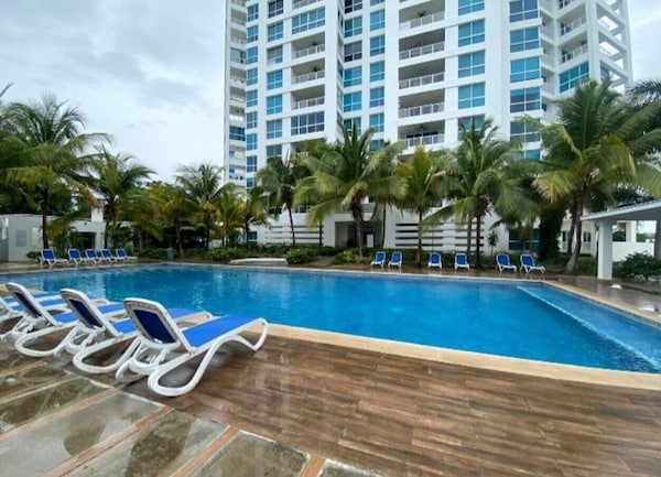 Casa Con 4 Recámaras Terrazas Villa Pb-o - Playa Blanca, Panamá
