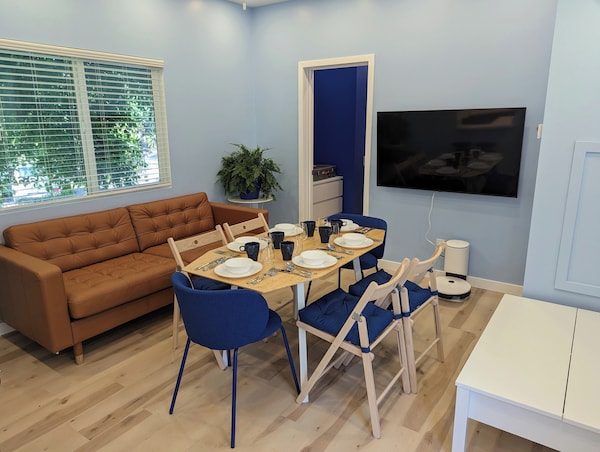 Sweet Sea: Cozy 2-bedroom Apartment Near Dog Beach In Ocean Beach San Diego - San Diego, CA