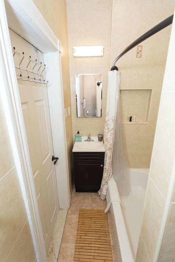 Charming 3-bedroom Apartment With Ac, Wifi In Lovely Jersey City - Jersey City, NJ