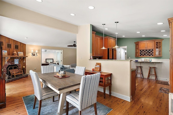 Beautiful 3 Bedroom House In Ocean Pines Just Minutes Away From The Beach! - Ocean Pines, MD