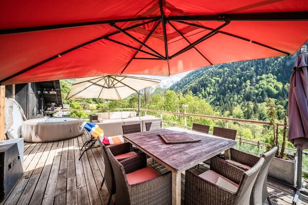 Room 'Elisthur Chambre N°4' With Mountain View, Shared Terrace And Wi-fi - Morzine