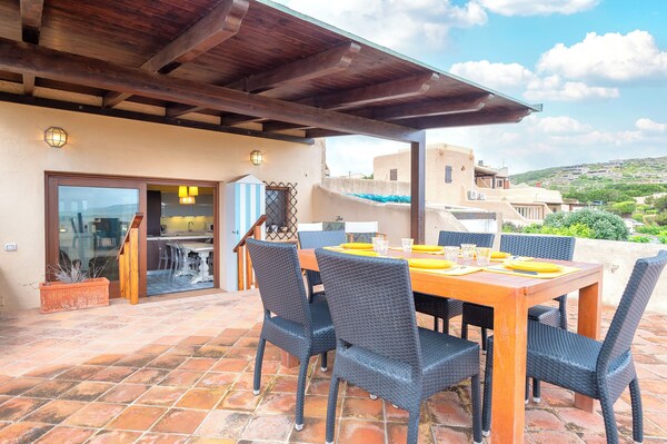 Holiday Home 'Casa Marina' With Sea View, Private Terrace And Air Conditioning - Stintino