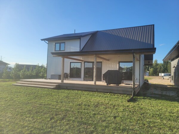 Prairie Wind Ranch House - Altona