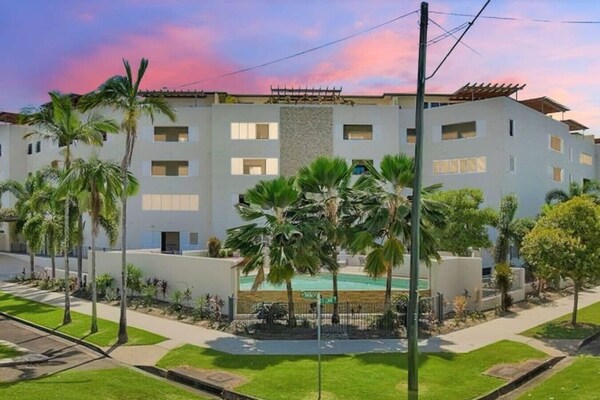 Stylish Apartment Near Esplanade & City Centre - Cairns