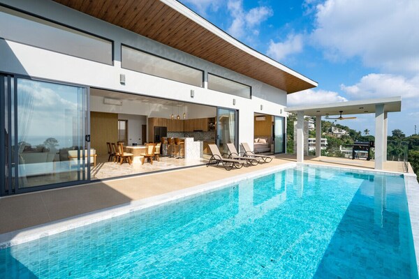 Spacious And Stylish 4-bedroom Private Pool Villa Nestled In The Scenic Hills Of Chaweng Noi. - Ko Samui