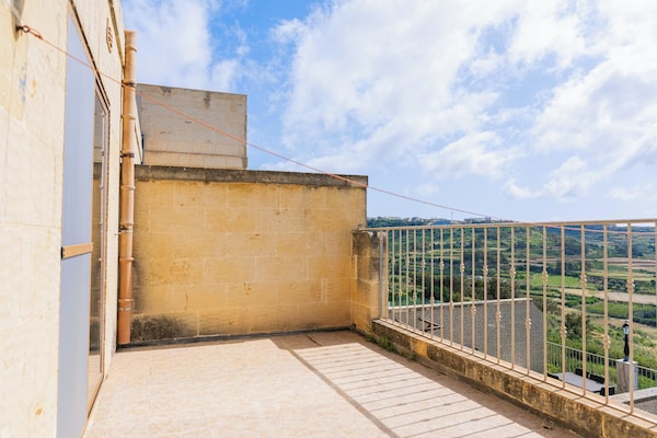 Ta Dora 3 Bedroom Villa With Private Pool - Malta