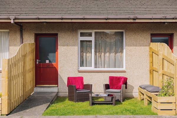 Explore Oban From Bayfront Stay W/ Breakfast | Near Tower, Museum & Island Ferry - Oban