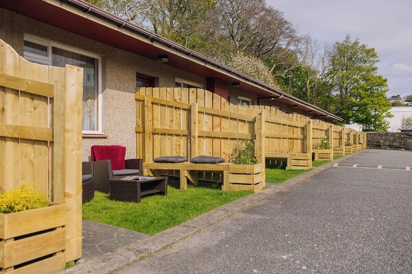 Exciting Family Getaway | 3 Spacious Rooms W/ Outdoor Space - Oban