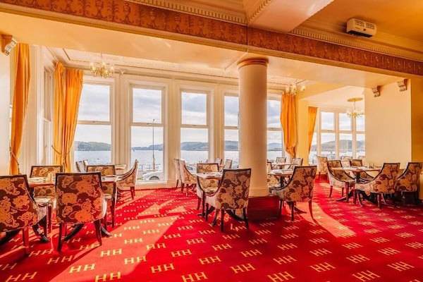 Your Scenic Oban Base: Spacious Room With Island & Bay Views - Oban