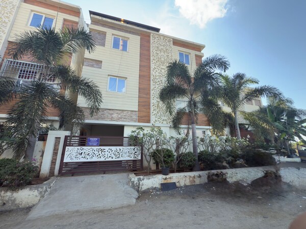Pocoyo - Backpackers Hostel - Omr - Chennai