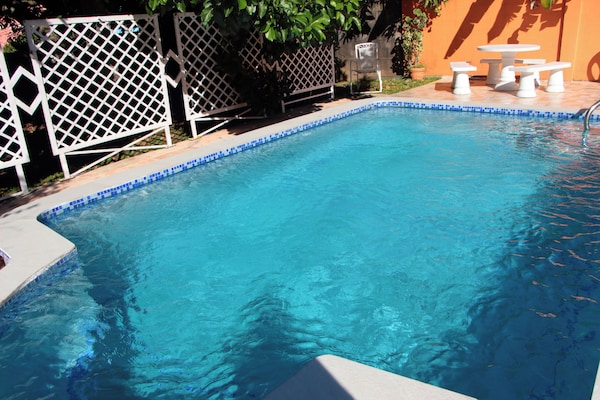 Traditional Caribbean Home With Pool In Port Of Spain - Port of Spain