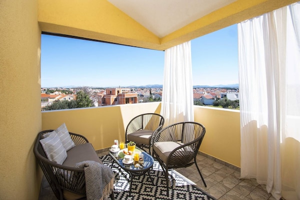 2-bedroom Coastal Apartment In Vodice - Vodice, Croatia