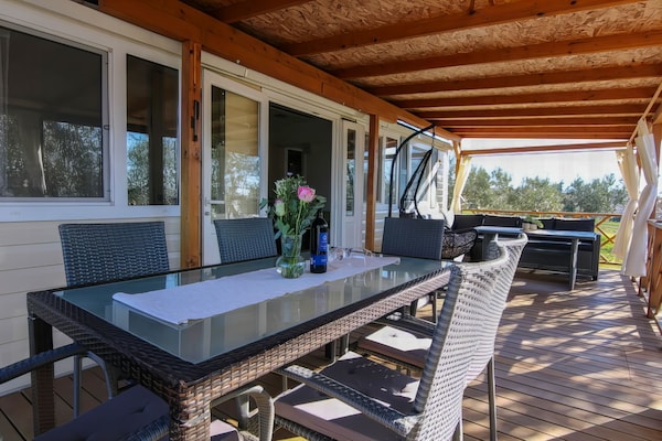 Private Family -Sized Mobile Home Olive Tree. Pet- Friendly - Biograd na Moru