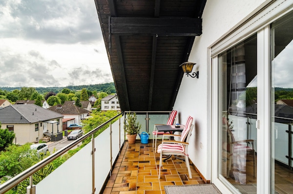 Ferienhaus 'Am Rehwinkel' Mit Balkon Und Wi-fi - Fuldatal