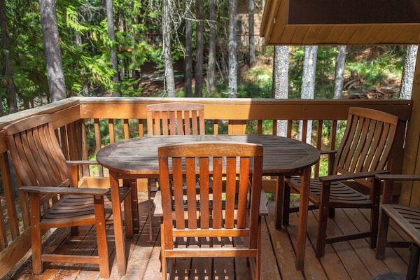 Cabin Feel In Ptarmigan Village + Amenities, Close To Ski! - Whitefish, MT