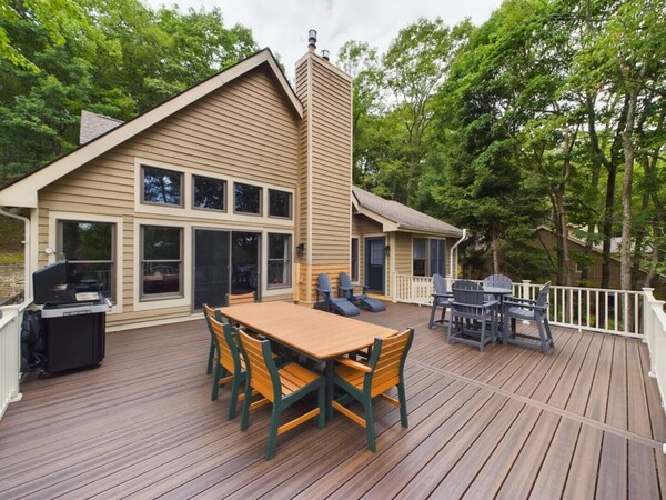 2 Master Bdrm, 2 Min To Camelback - Sleeps 10 - Tannersville, PA