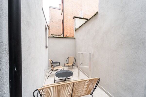 Your Antwerp Adventure: Sleeps 4! - Centraal Station Antwerpen