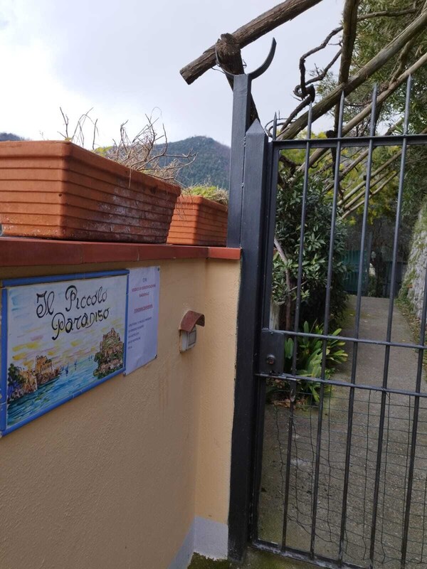 Small Paradise Sea - Maiori