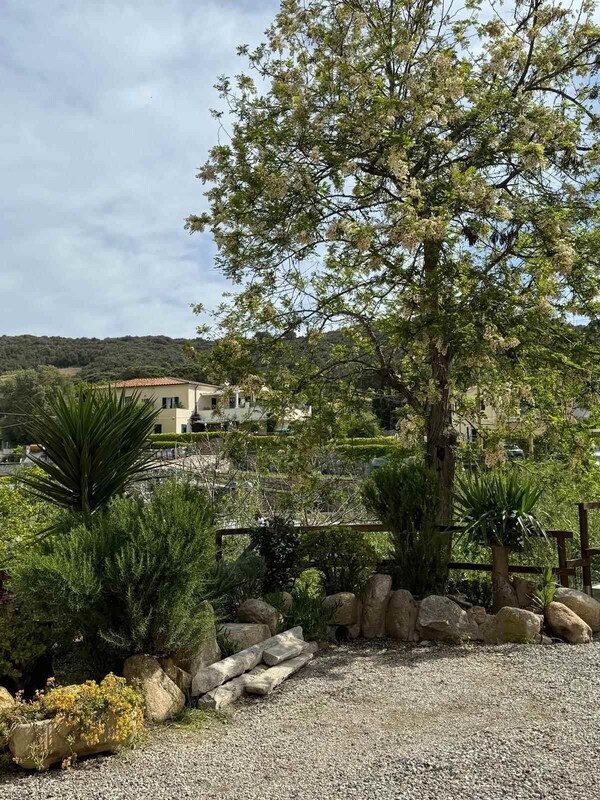 Casa Baba - Two Bedroom Apartment, Sleeps 6 - Portoferraio