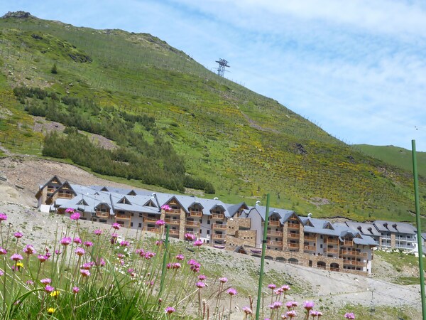 Appartement à 50m Des Pistes | Terrasse/loggia - Hautes-Pyrénées