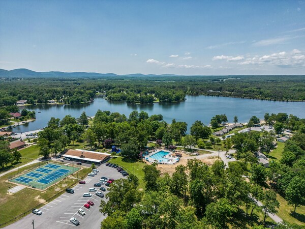2br Adventure Hub Near Lake Tansi - Crossville, TN