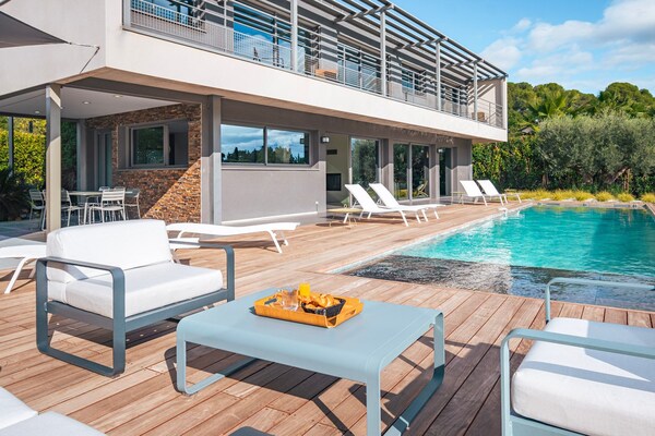 Villa Luxe | Vue Sur Golf & Piscine Privée - Le Crès