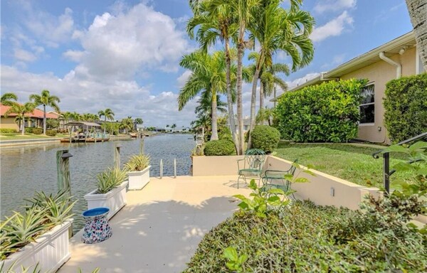 Relaxing 4br Oasis W/ Ac, Wifi & Jetted Tub  Cape Coral Gem - Fort Myers