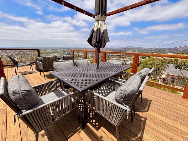 Mountain Top 4 Bdrm Home Along Nature Reserve With Spectacular Views, Ac & Wifi - San Diego, CA