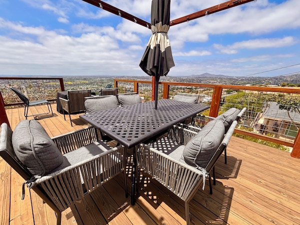 Mountain Top 4 Bdrm Home Along Nature Reserve With Spectacular Views, Ac & Wifi - San Diego, CA