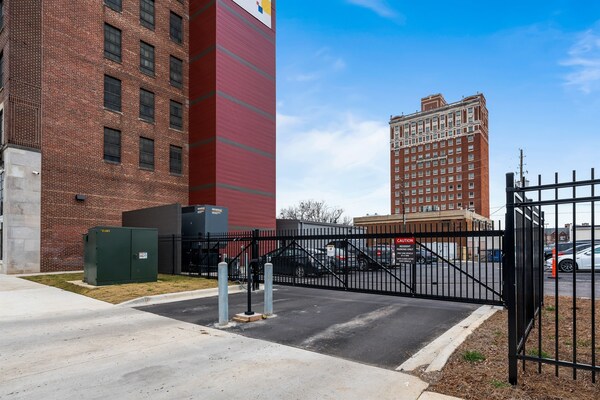 Vista Duo - Amazing View/2 Units/gym/wifi/king Bed - Homewood, AL
