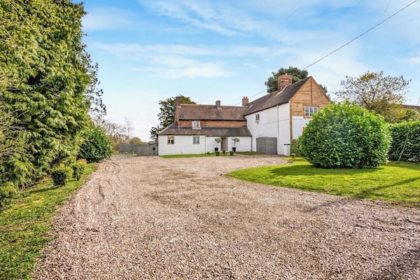Blythbury Farm House And Cottage - Telford