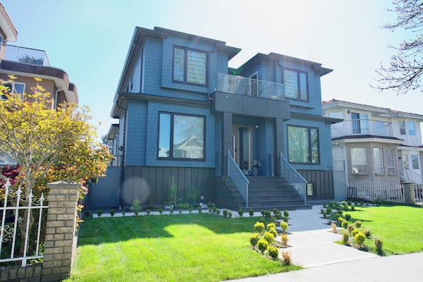 Newly Built 2br, 15 Min To Airport, 20 Min To Dt - Vancouver
