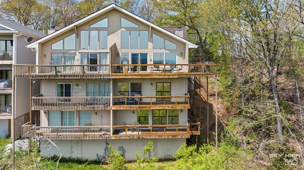 Lakeview Lookout: >Closest Home To Prairie Creek< - Lowell, AR