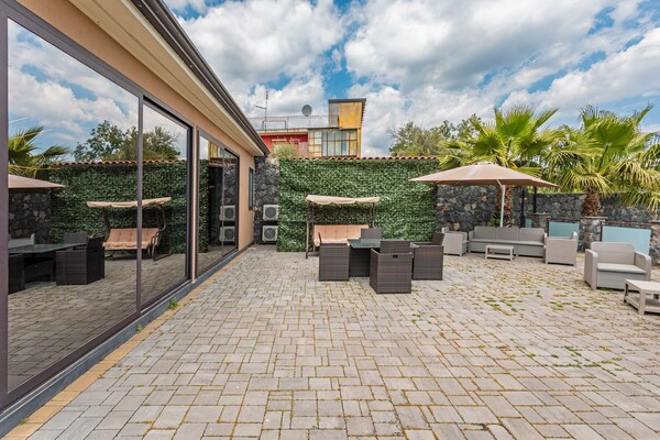 Villa 'Clelia - Jacuzzi Garden' Mit Meerblick, Whirlpool Und Klimaanlage - Catania