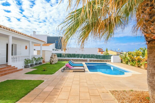 Villa 'Arianna' Avec Piscine Privée, Wi-fi Et Climatisation - Minorque