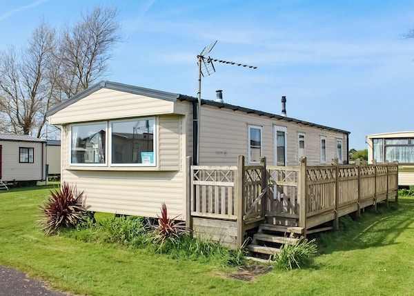 Introducing The Willerby Aurora, A 3-bedroom Caravan Designed With Your Comfort In Mind. - Camber Sands